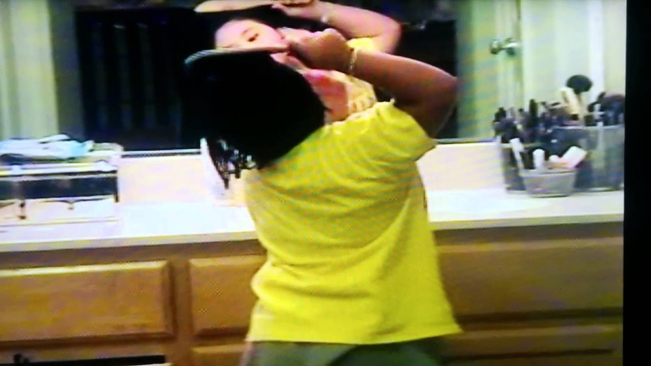 Nina dancing Queen - YouTube