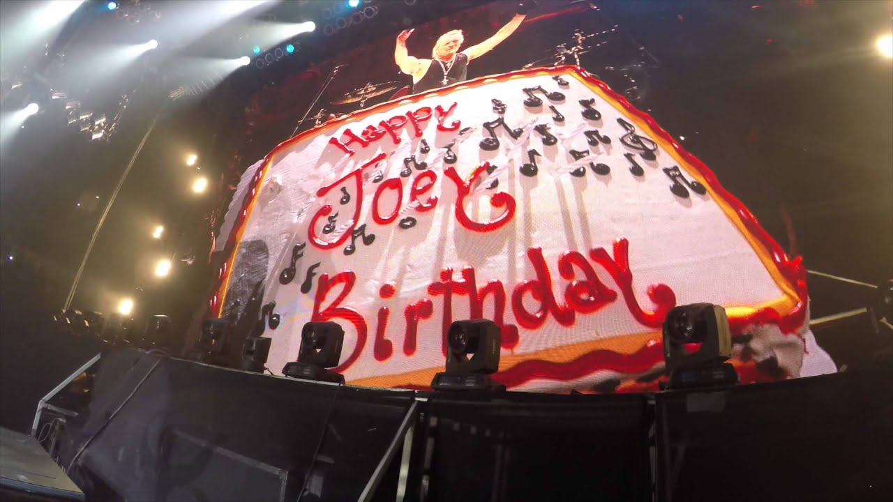 Joey Kramer's Drum Solo in Evansville, IN. - YouTube