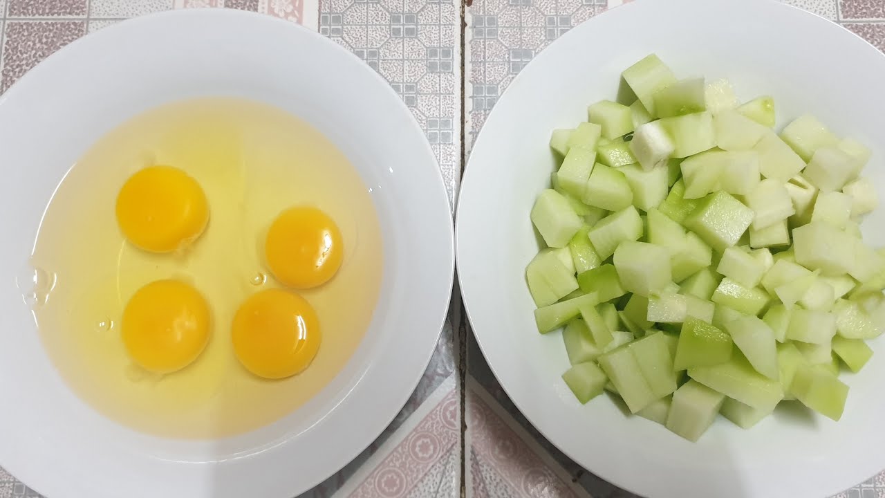 GAWIN NIYO TO SA SAYOTI AT TUNA AFFRITADA WITH EGG - YouTube