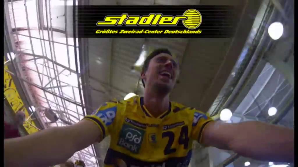 Zweiradcenter Stadler: Werbespot mit Oliver Roggisch, Patrick Groetzki und Andy Schmid - YouTube