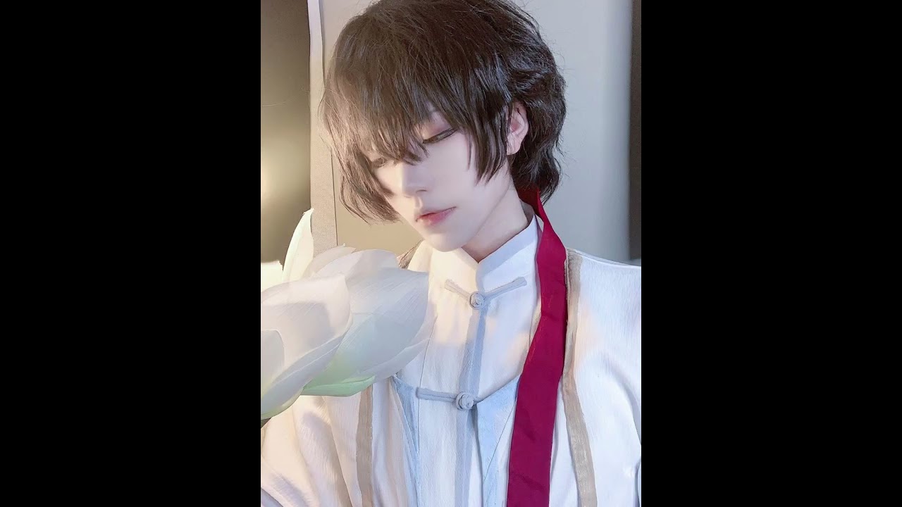 Dazai cosplayers look so good 😭 - YouTube