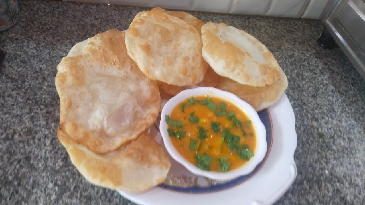 SAAG AUR PURI/ HYDERABADI FAMOUS BREAKFAST SAAG AUR PURI/ SIMPLE AND ...