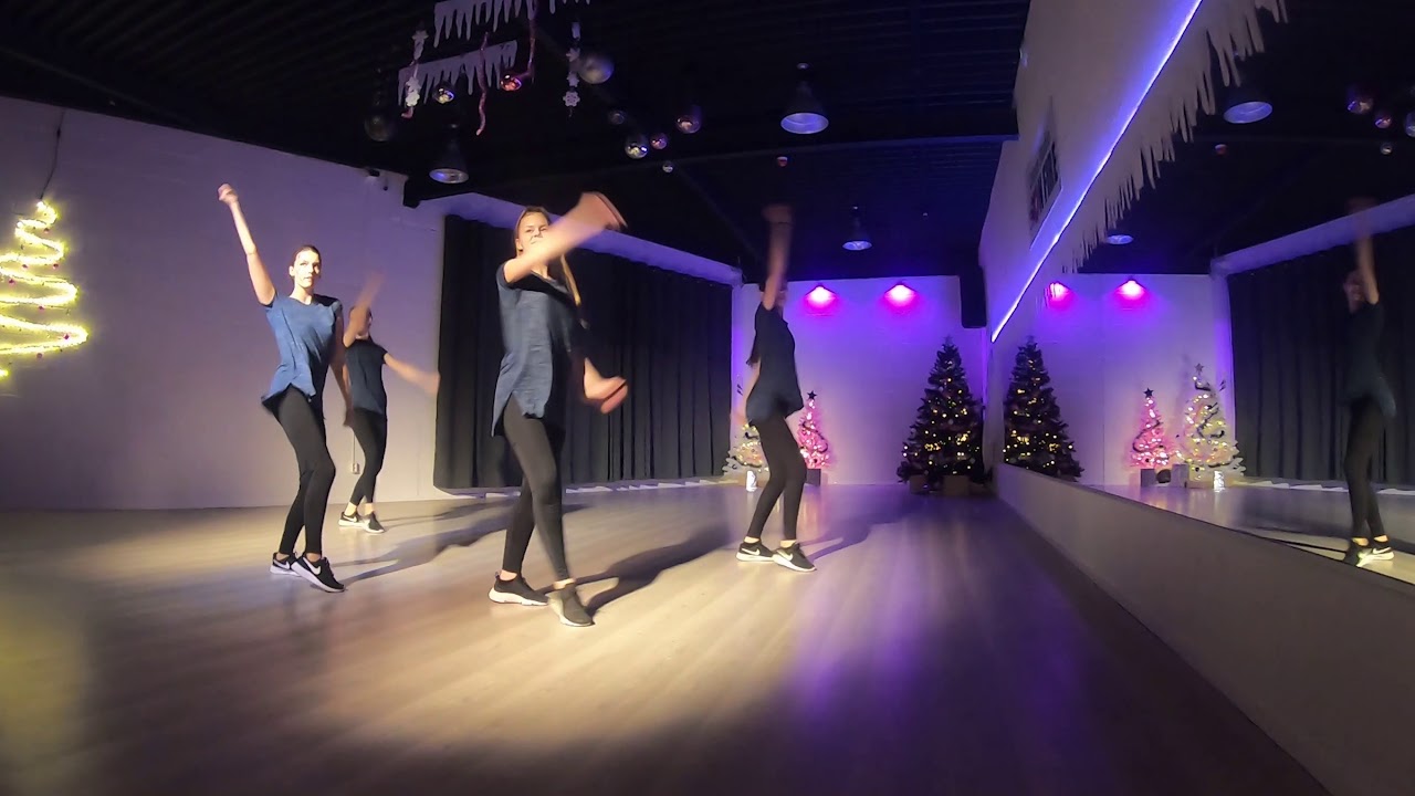 Dance Studio On Fire || Christmas Show 2019 || Hiphop 12+ - YouTube