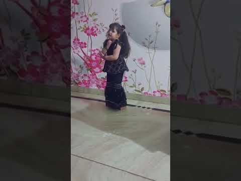 leja leja re dance ft. naira arora