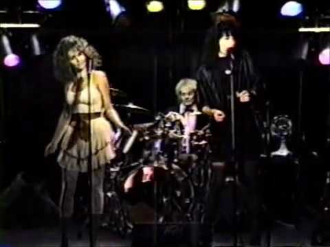 WendyT and Too Hot! featuring Wendy T Engler and Raven Wolfe - YouTube