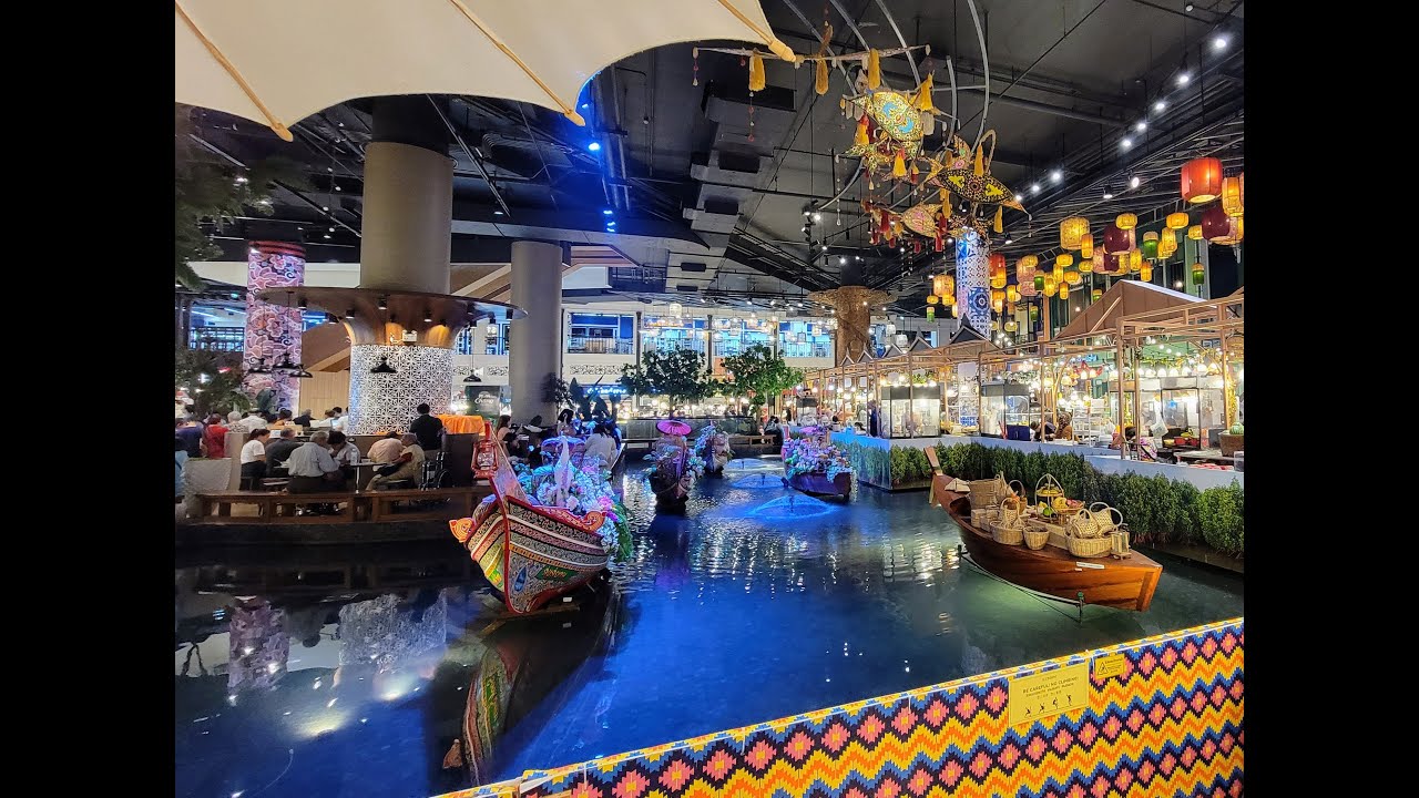 Iconsiam Indoor Floating Market (暹羅天地 - 室內水上市場) - YouTube