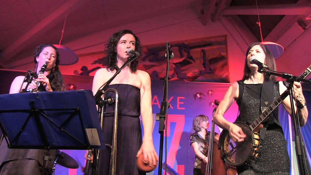 Move It On Over / Cynthia Sayer's Women Of The World Jazz Band - YouTube