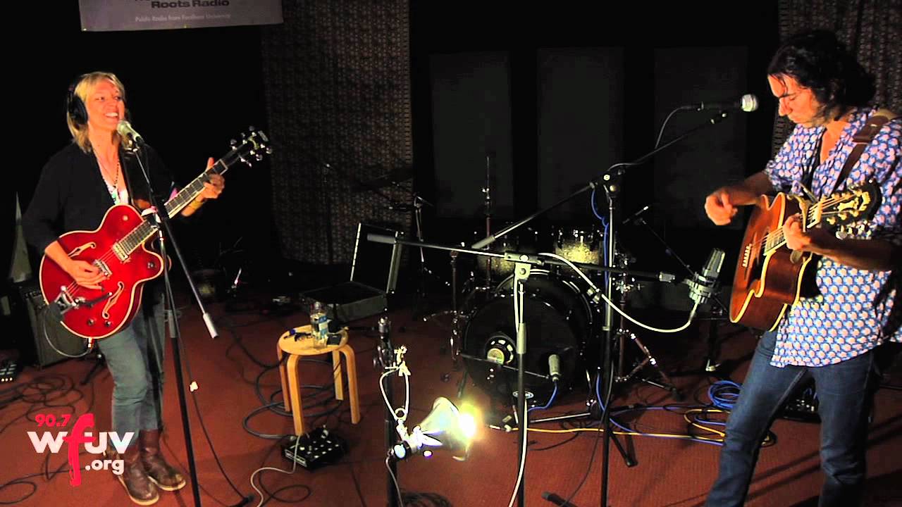 Amy Cook - "Getting To You" (Live at WFUV) - YouTube