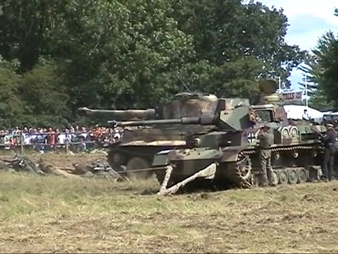 War and Peace Show Beltring 2001 Militärfahrzeugtreffen England Panzer ...