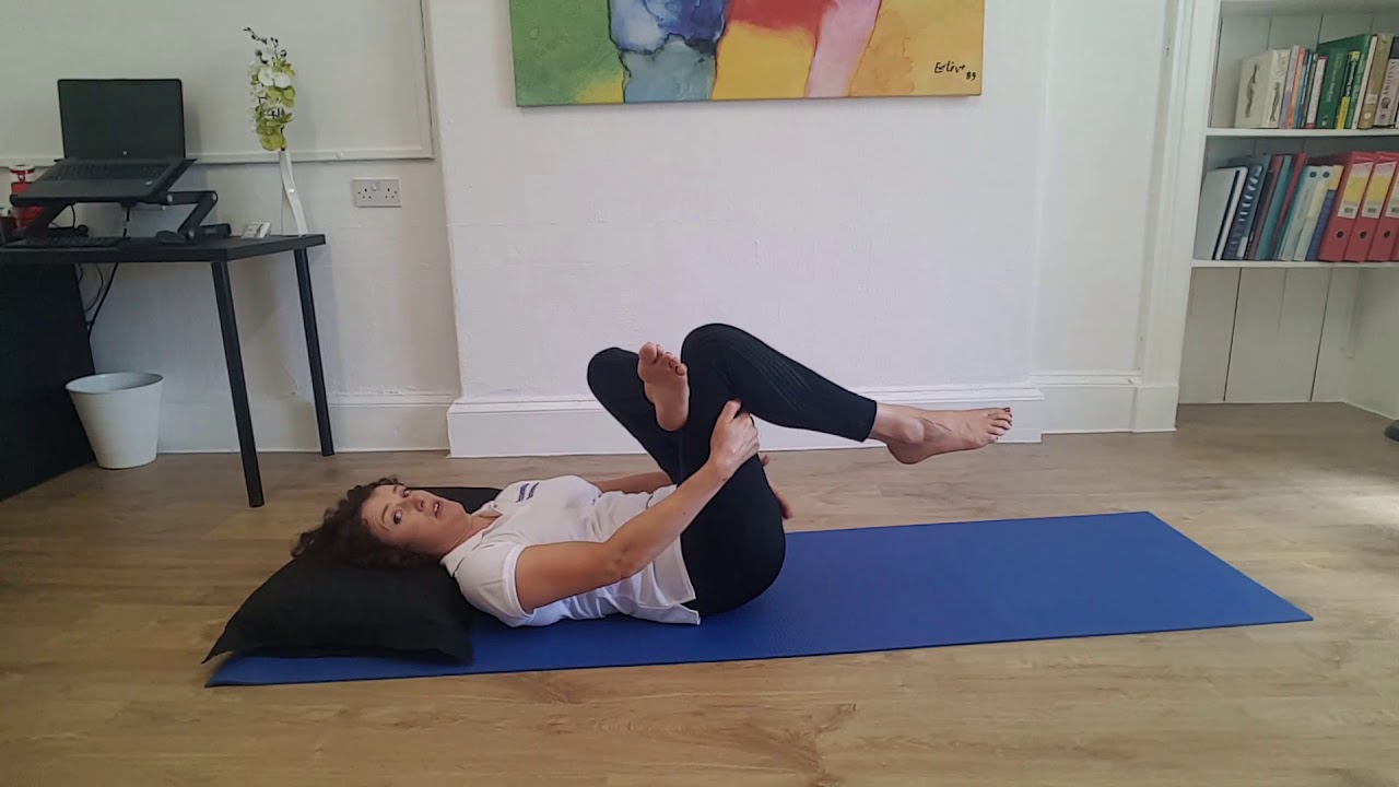The buttock stretch - YouTube