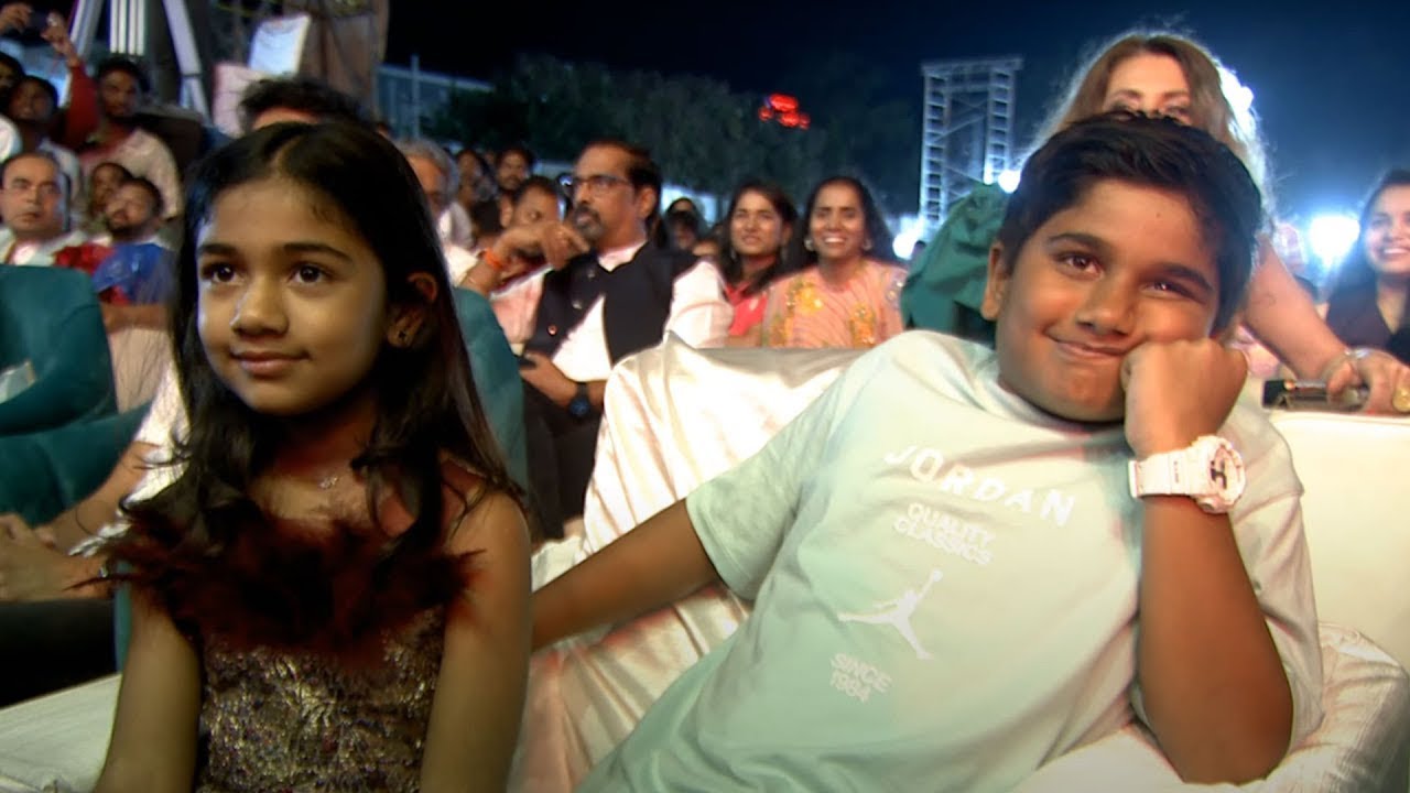 Allu Arjun Kids Allu Ayaan and Allu Arha Visuals @ #Pushpa2 Pre Release ...