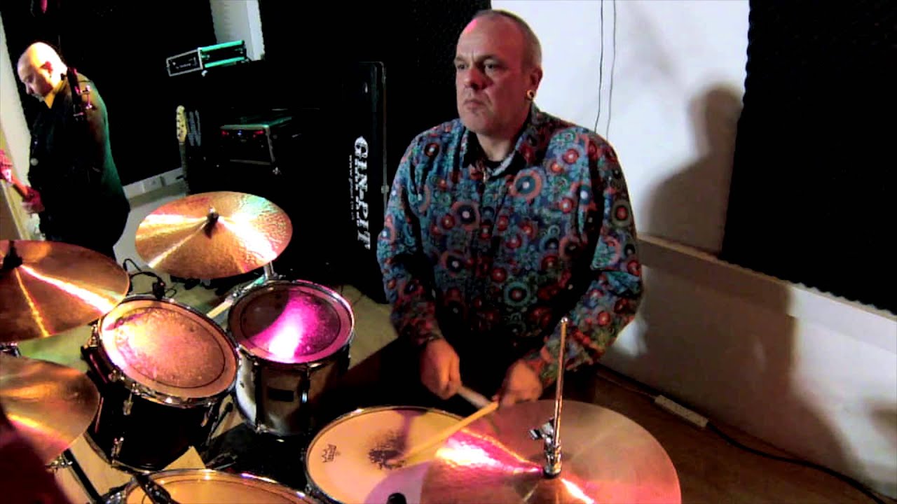 Gin Pit - Who Knew - YouTube