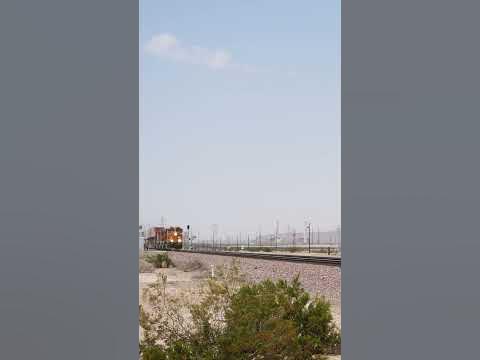 BNSF 7420 EB STACK TRAIN 8-18-2022 #railfanning #bnsf #youtubeshorts - YouTube