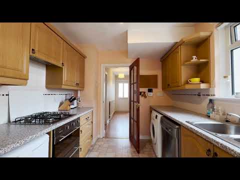 13 Poplar Drive, Lenzie.