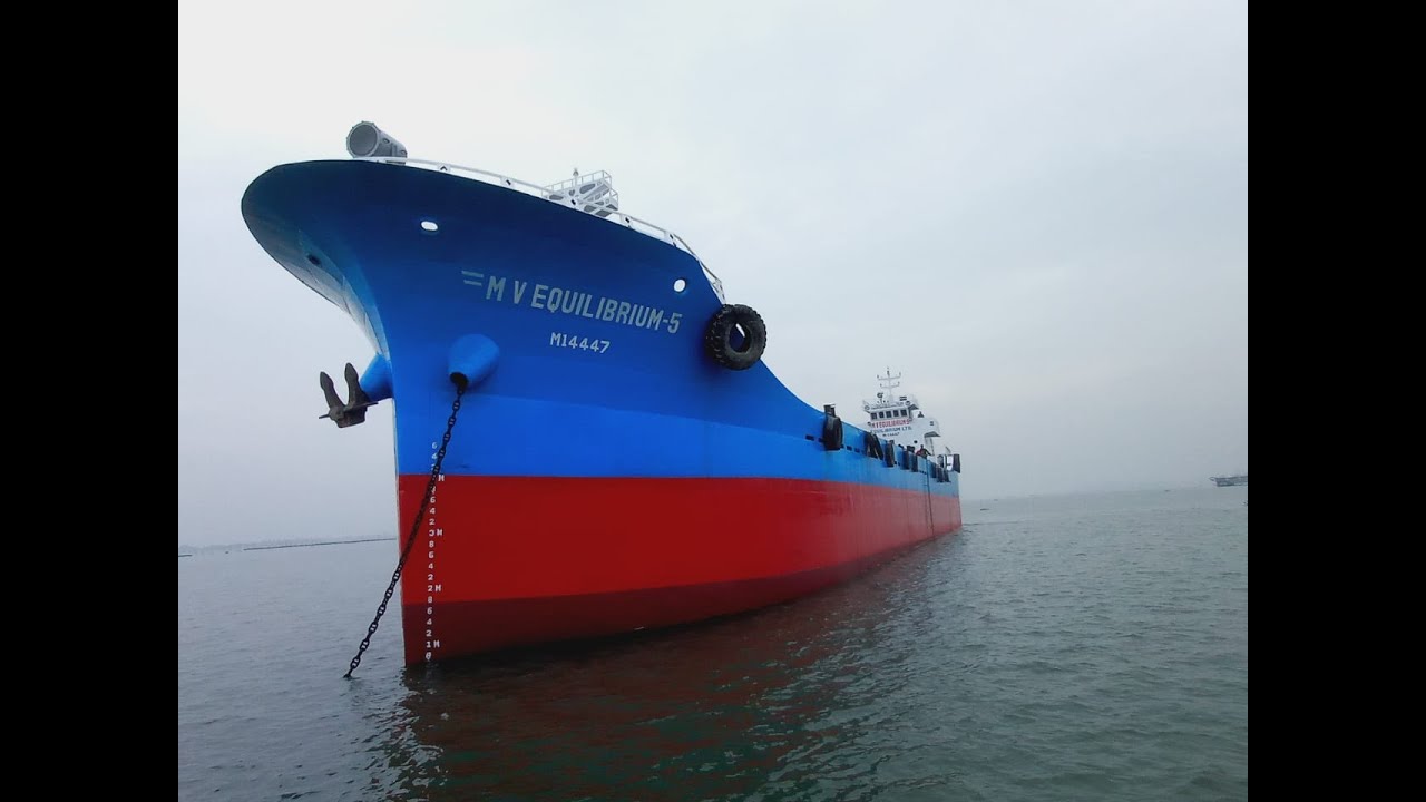 how to undock big ship through slipway, ship undock from slip way in ...