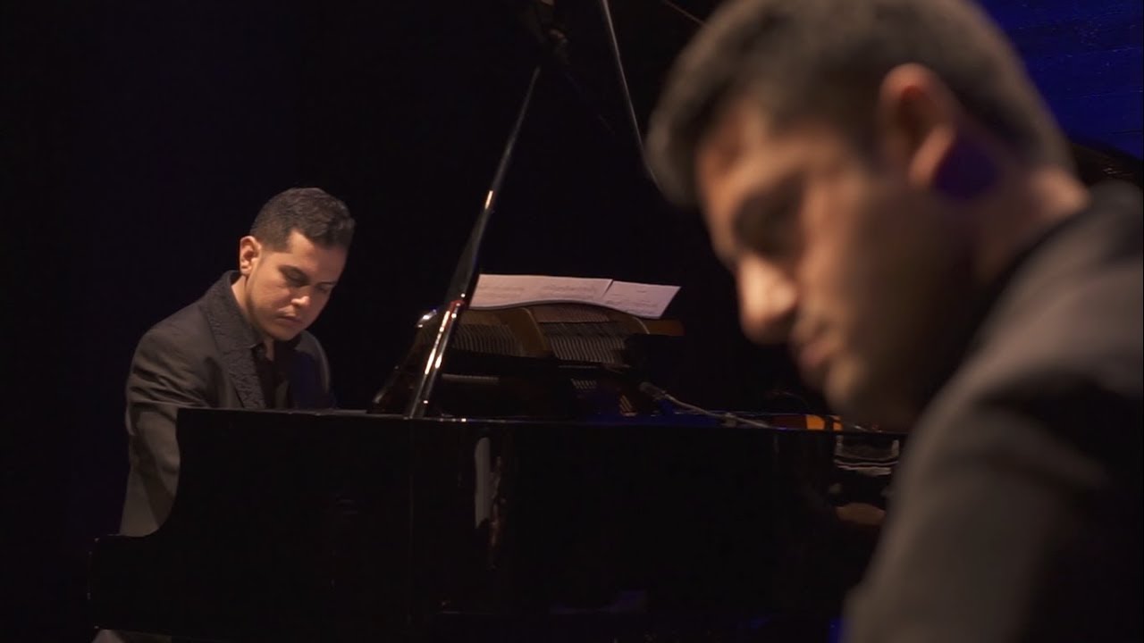 Amigo mío (tango) - Maruja Hinestrosa (1914-2002) - YouTube