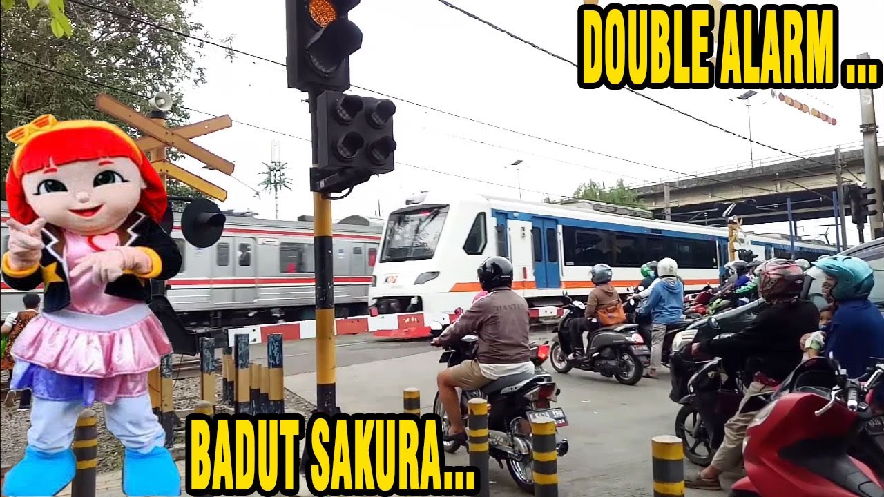 AKTIVITAS!! KERETA API LISTRIK JPL 3A DAN 2B STASIUN GROGOL JAKARTA ...