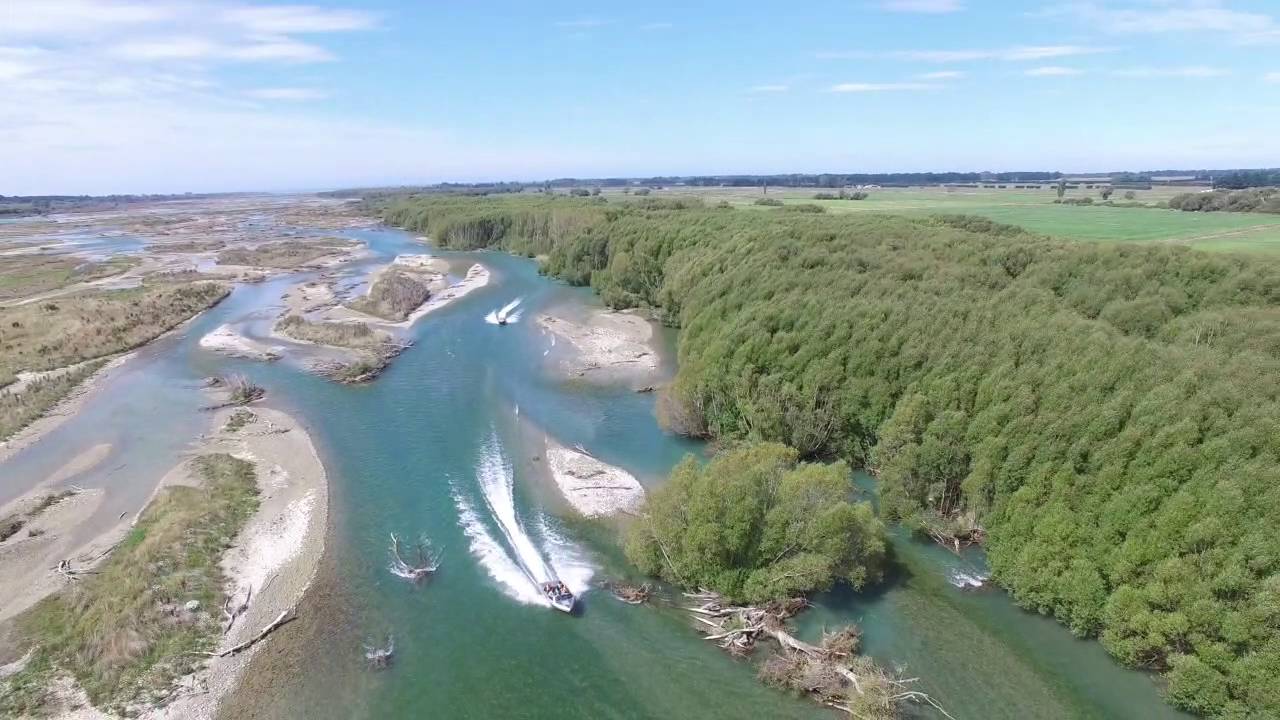 Jet boating New Zealand - YouTube