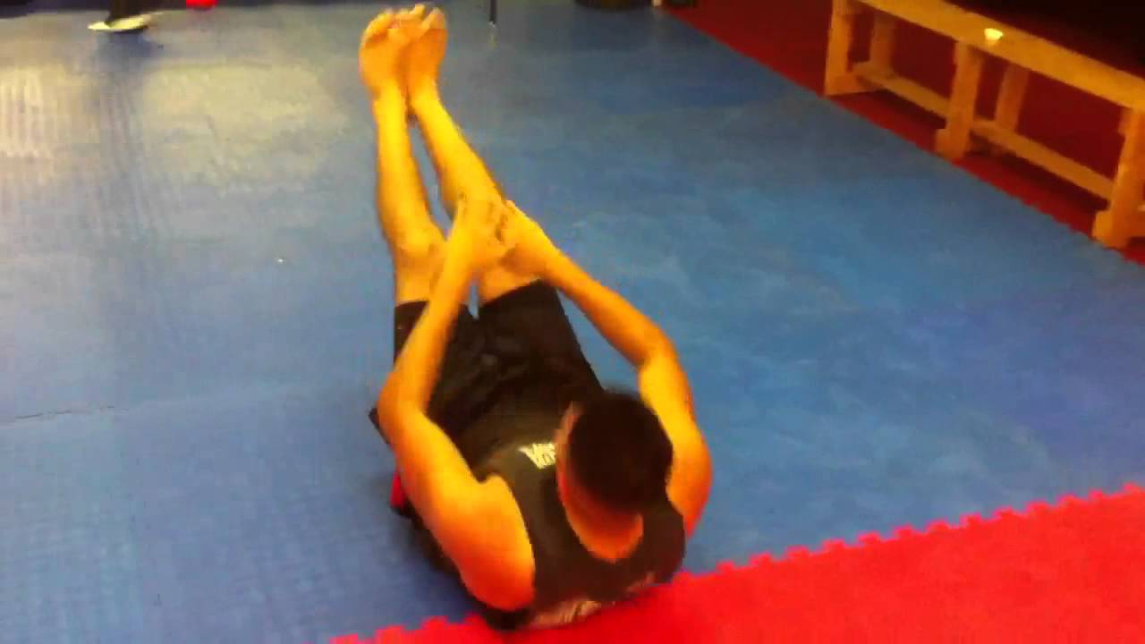 Leg lift with toe touch - YouTube