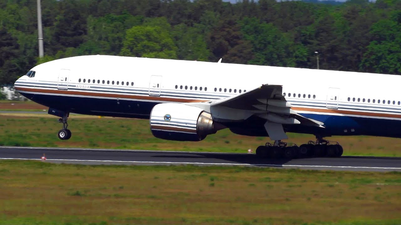 Privilege Style Boeing 777-200 [EC-MIA] (for Air Berlin) Takeoff from ...