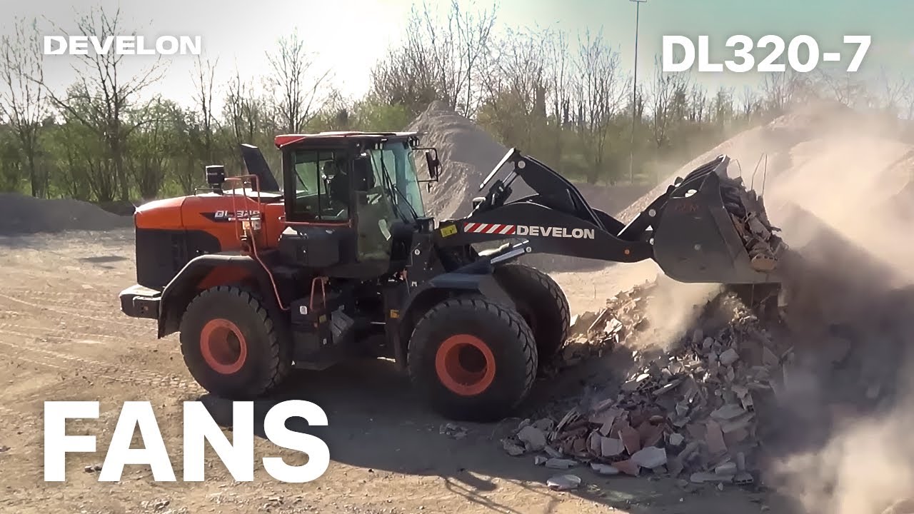 Spotlight on DL320-7: Fan Captures DEVELON's Power in Action! - YouTube