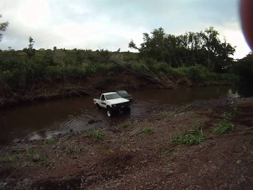 kauai off road floating toyotas - YouTube