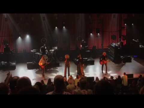 Boondocks- Little Big Town - YouTube