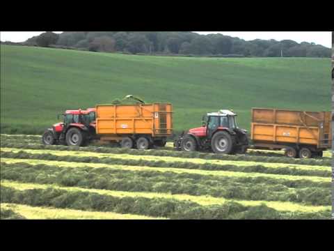Lifting Silage 2014 with Jaguar 51 - YouTube