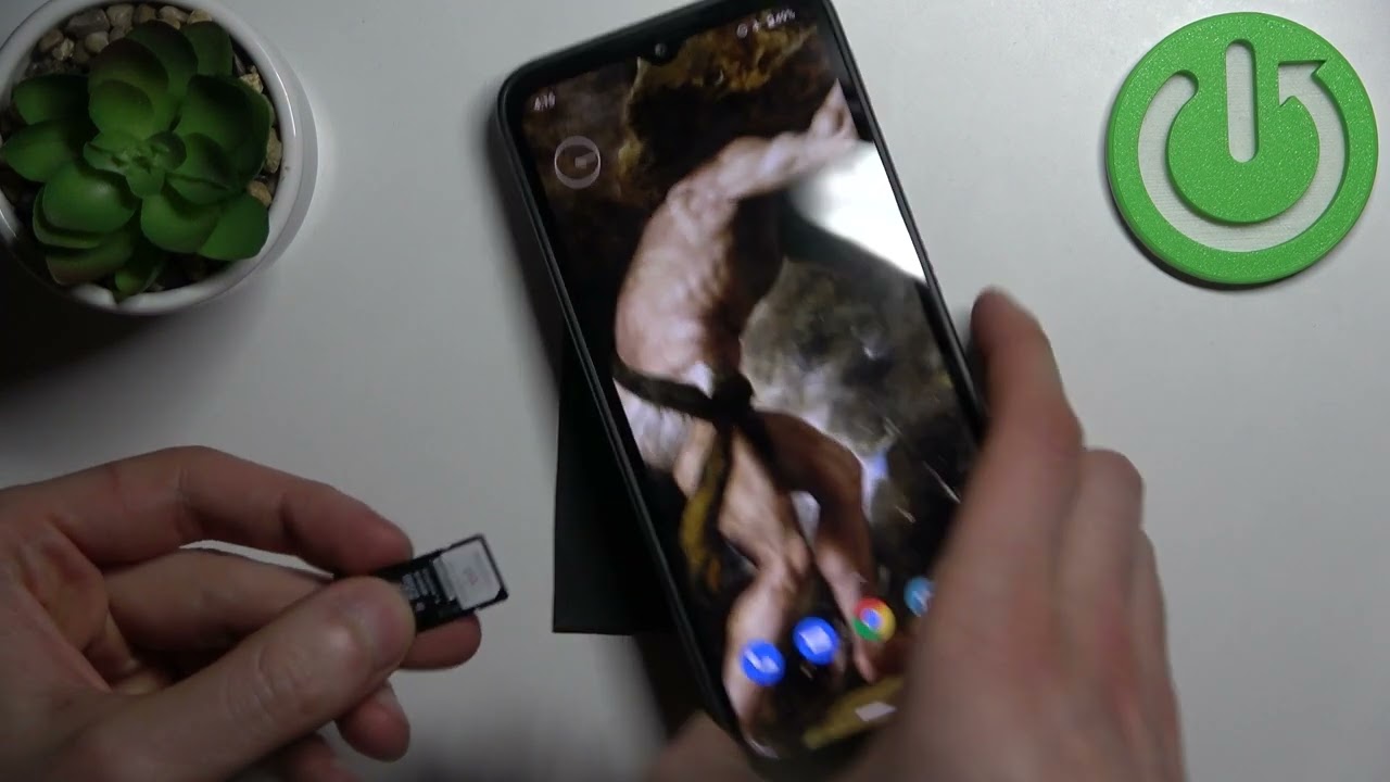 How to Open SIM Slot on MOTOROLA Defy - Insert Nano SIM and Micro SD ...