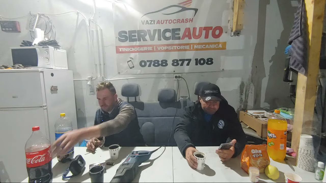 Suntem Livee Cu Robert Preda Din Service - YouTube