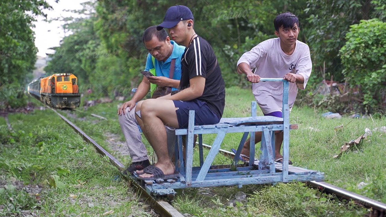 Riding Cheapest Train of Philippine - YouTube