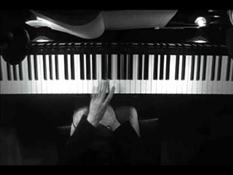 Online Piano Lessons: C Major Scale and Broken Chords Grade 1 - YouTube