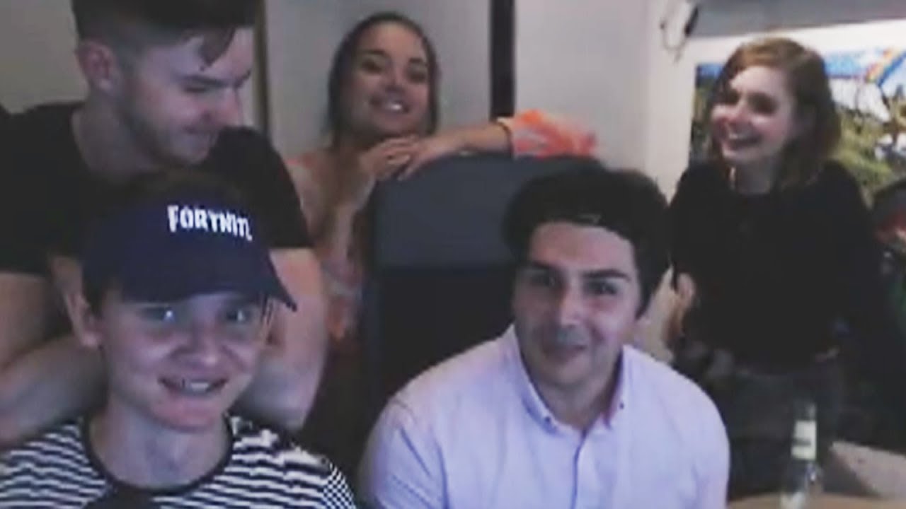 Teo streams during a house-party - YouTube