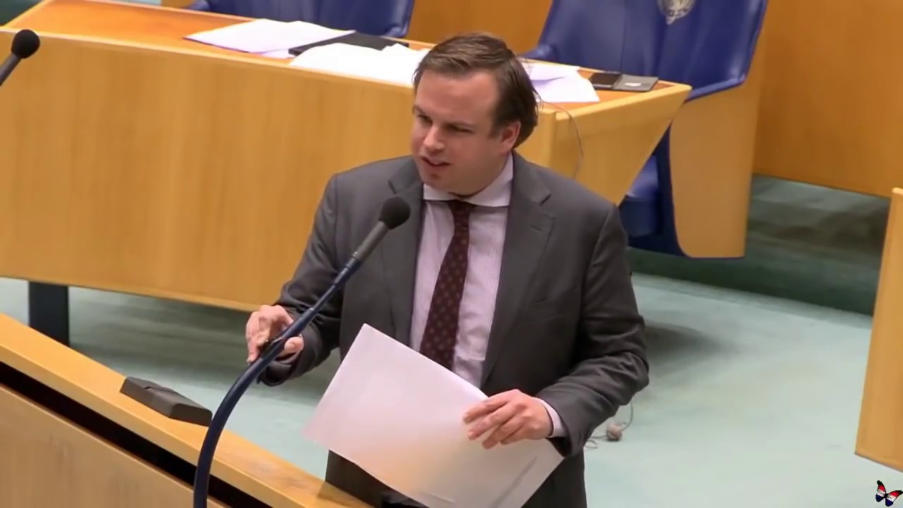Alexander Kops: ''Heeft u wel enige idee wat dit met mensen doet ...