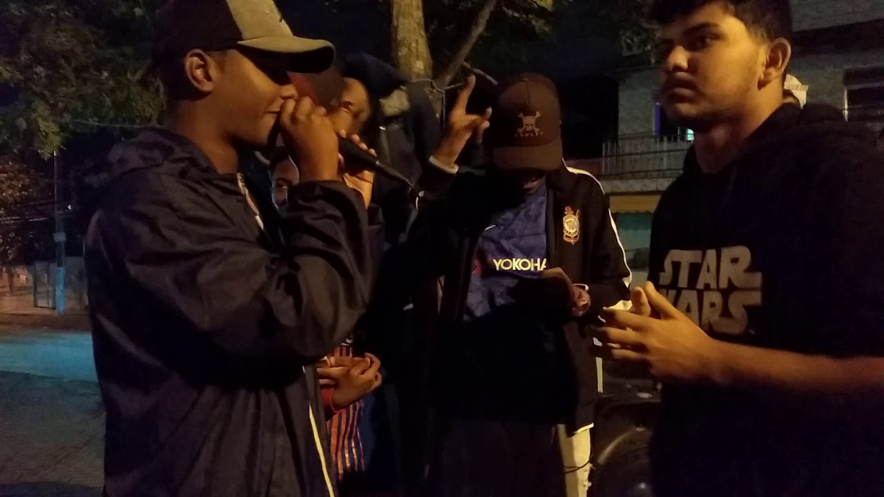 Mc Titular x Bueno Mc (1°fase) BATALHA DO BARENCO - YouTube