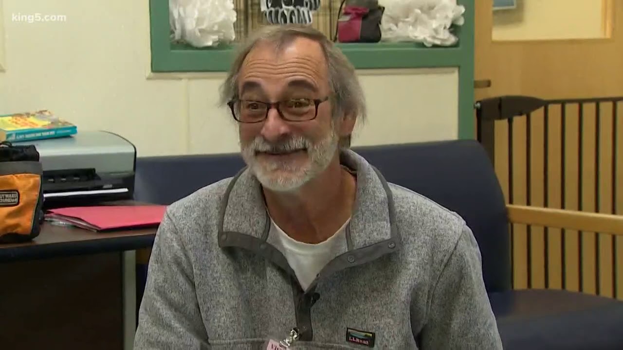 Prison Inmates Groom and Board Dogs - YouTube