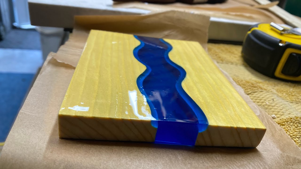 Epoxy beginner. First try using epoxy on a small test piece. Lots ...