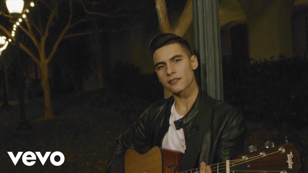 Cheyo Carrillo - Préstamela A Mí - YouTube