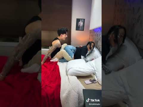 girl friend and boyfriend romantic hot scene in bed - YouTube