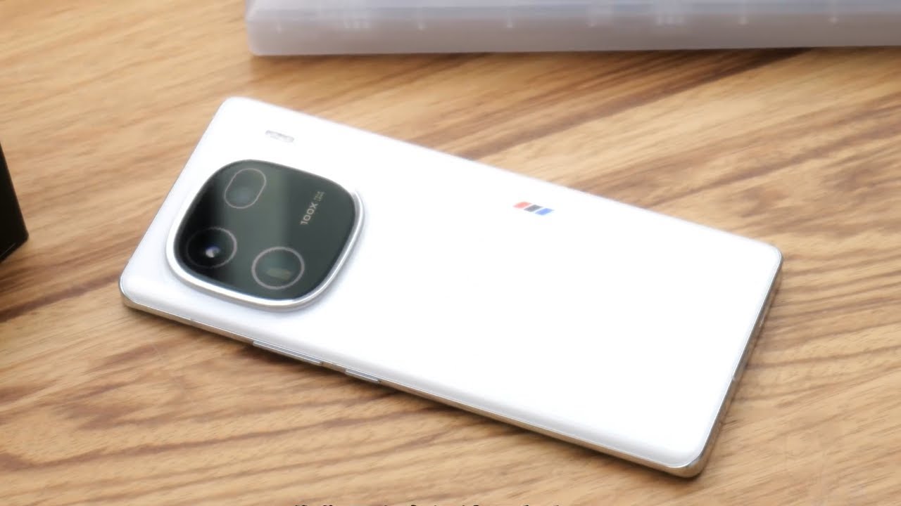 iQOO 12 Pro -Unboxing & hands on Review - YouTube