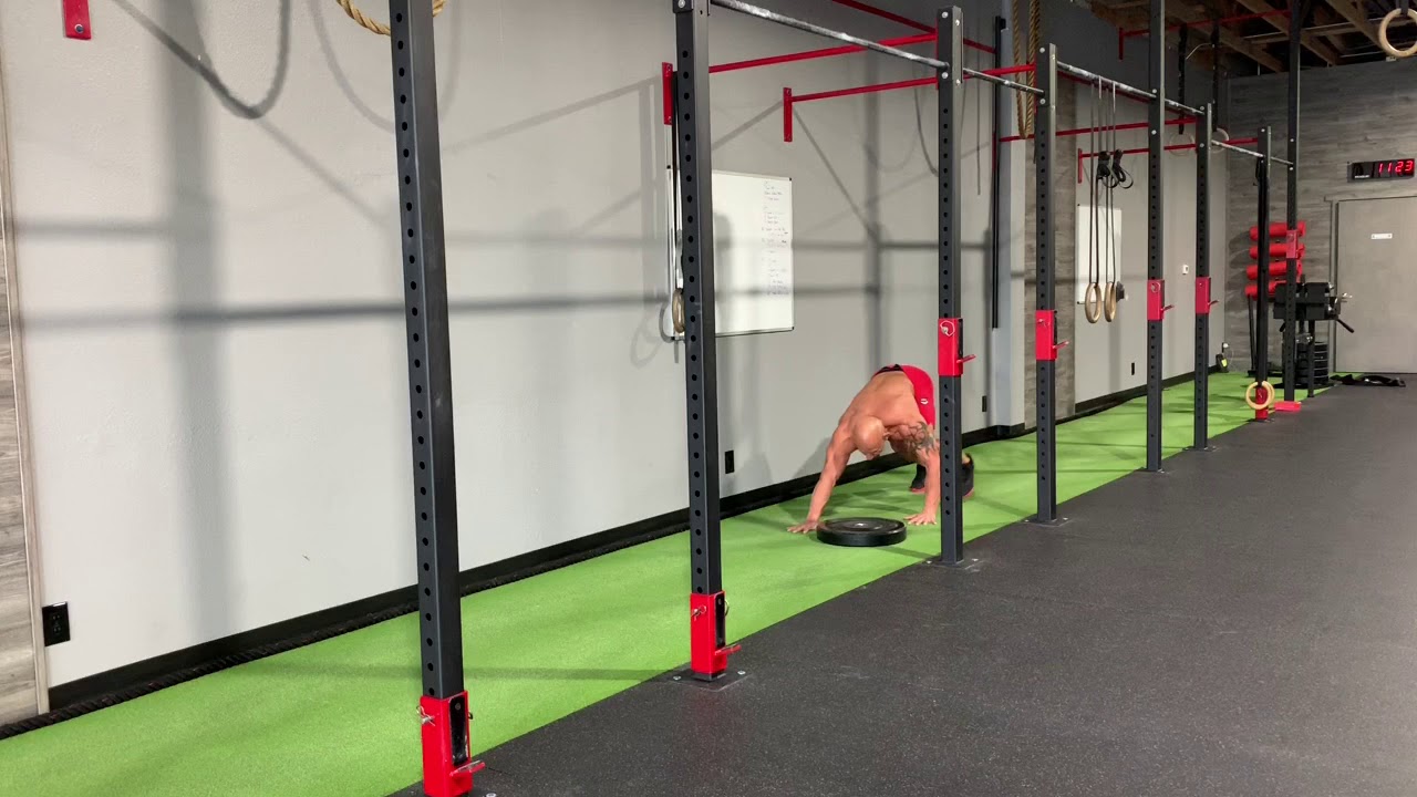 Bear crawl plate push - YouTube