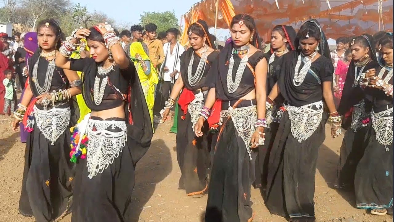 yariya dj varu vage || new adivasi video 2023 | #moraji shadi video ...