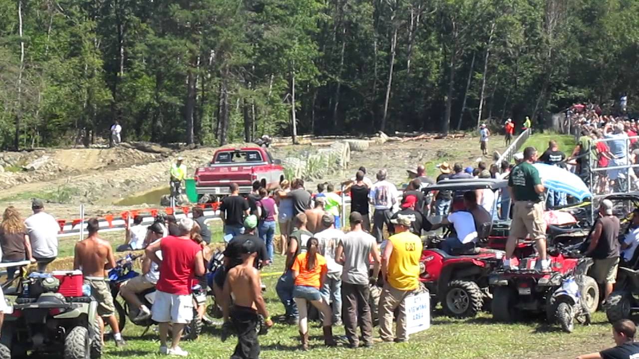 Trail Rex 2011 - Mudder Red Truck - YouTube