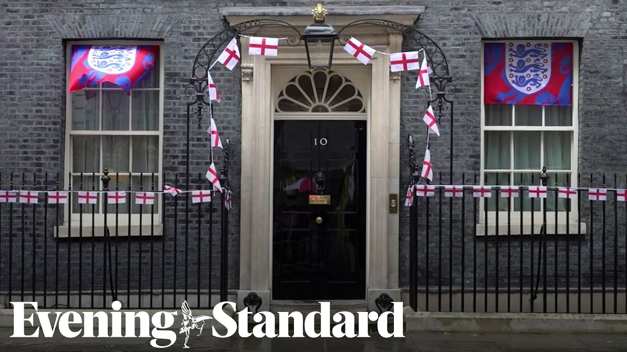 Downing Street shows support to the Lionesses ahead of the World Cup ...
