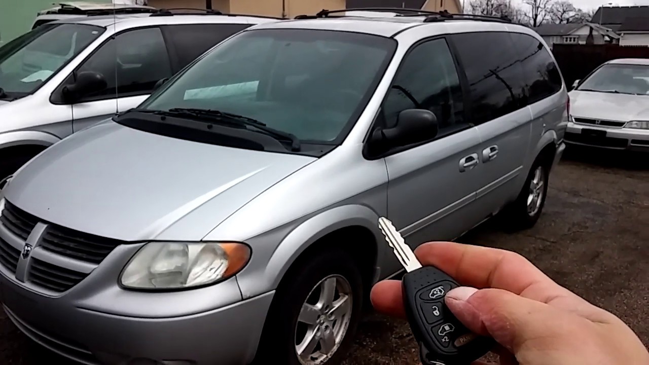 06 Grand Caravan with 366k miles - YouTube