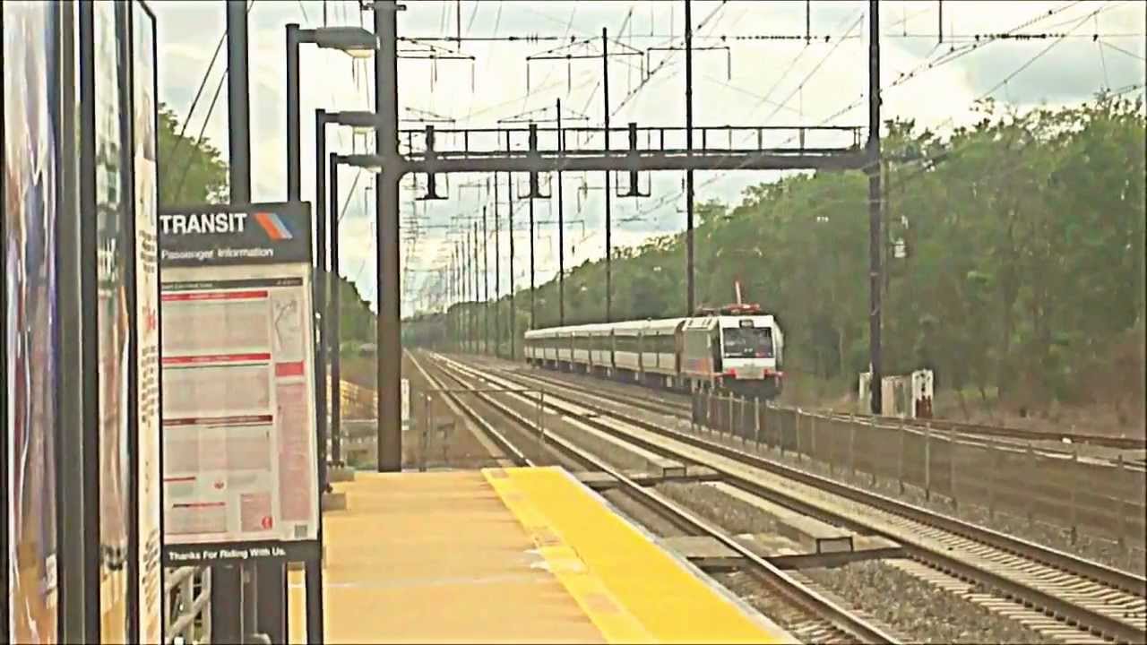 NJT Trenton Local @ Edison Station NJ (Comet IV #5026 Lead) - YouTube