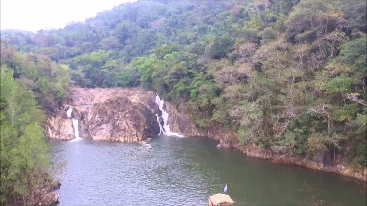 Belize Waterfalls - Jungle Splash Pontoon Waterfall Adventure Tour ...