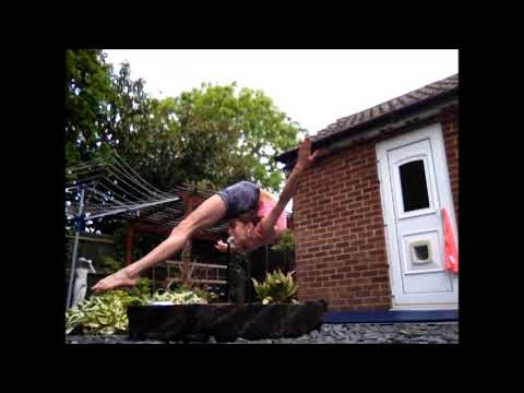 Claudia Contortionist Spinning Marinelli bend - YouTube