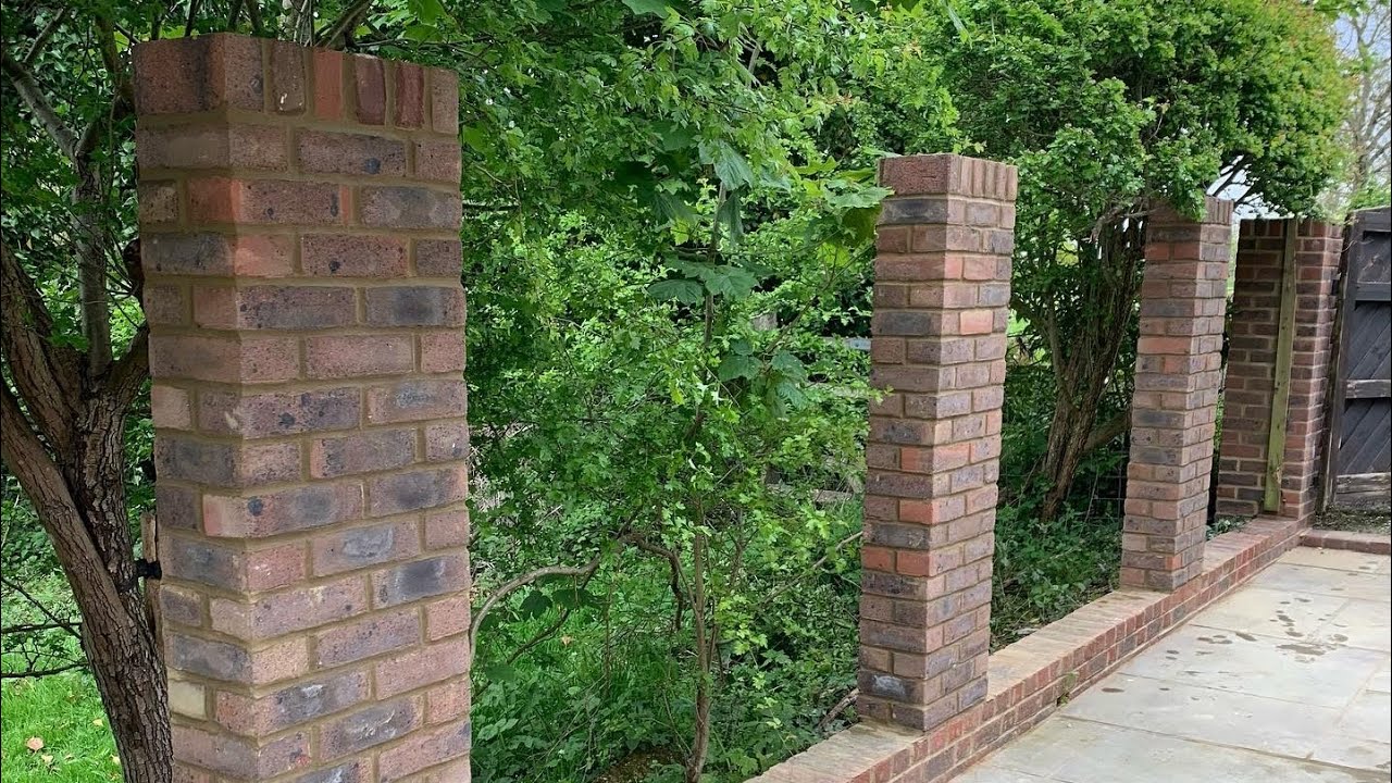 Building brick piers #bricklaying #bricks #brickwork #building # ...