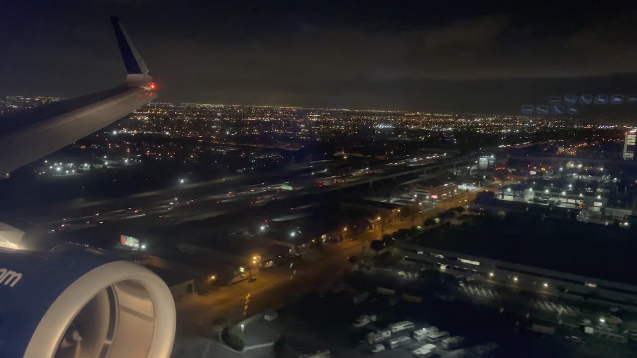 JetBlue Airbus A321 Night Landing Los Angeles Intl. (KLAX) - YouTube